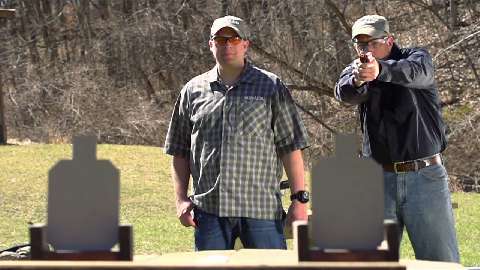 Training with Airsoft - Guns and Ammo